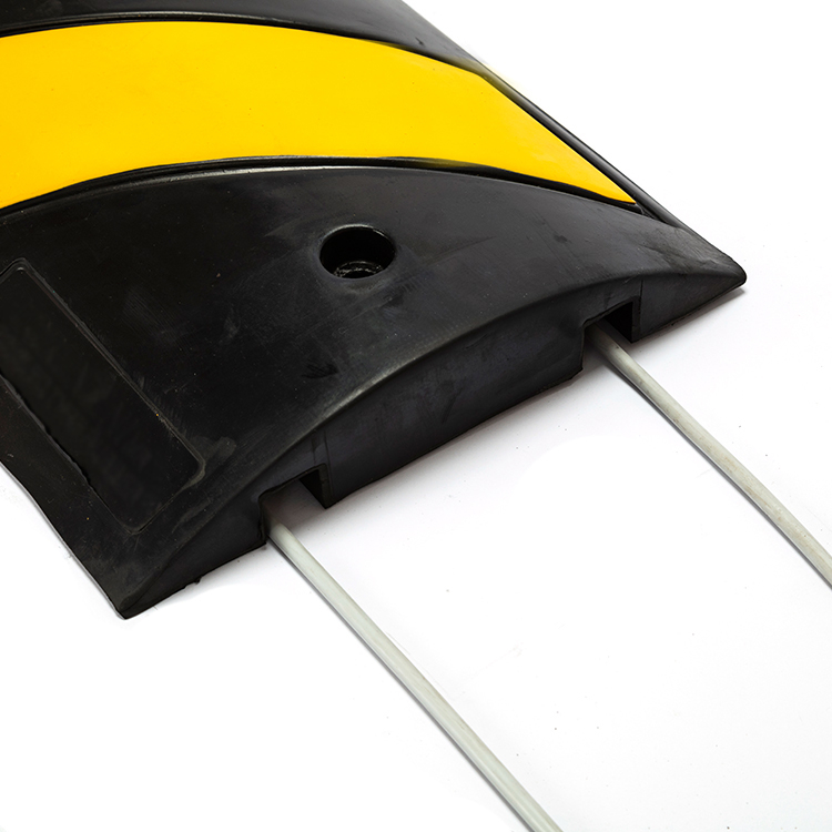 RS300 RUBBER SPEED HUMP/BUMP/RAMP from China manufacturer - Granchess Daoan