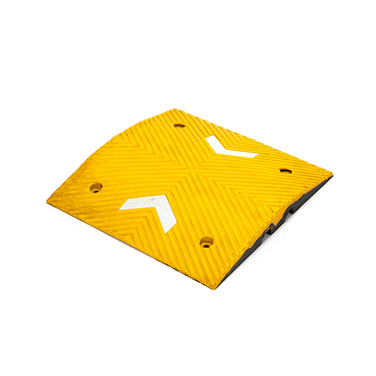 RS500A RUBBER SPEED HUMP/BUMP/RAMP from China manufacturer - Granchess ...