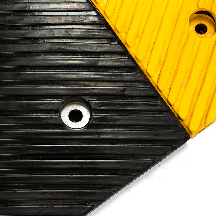 RS500A RUBBER SPEED HUMP/BUMP/RAMP from China manufacturer - Granchess ...